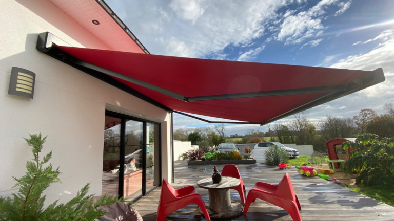 Quelle couleur choisir pour mon store-banne ? - Pro-Fermetures